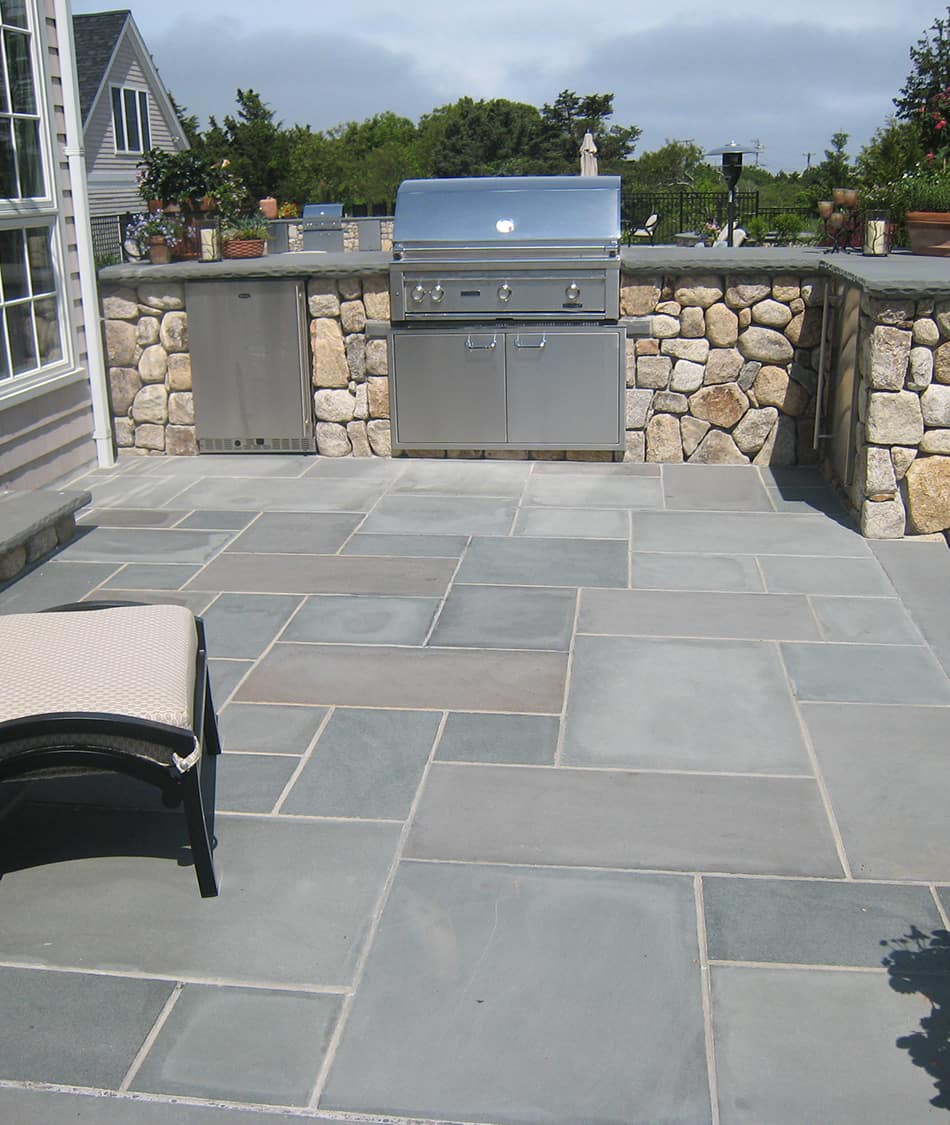 Blue Stone – Stonehenge Hardscapes