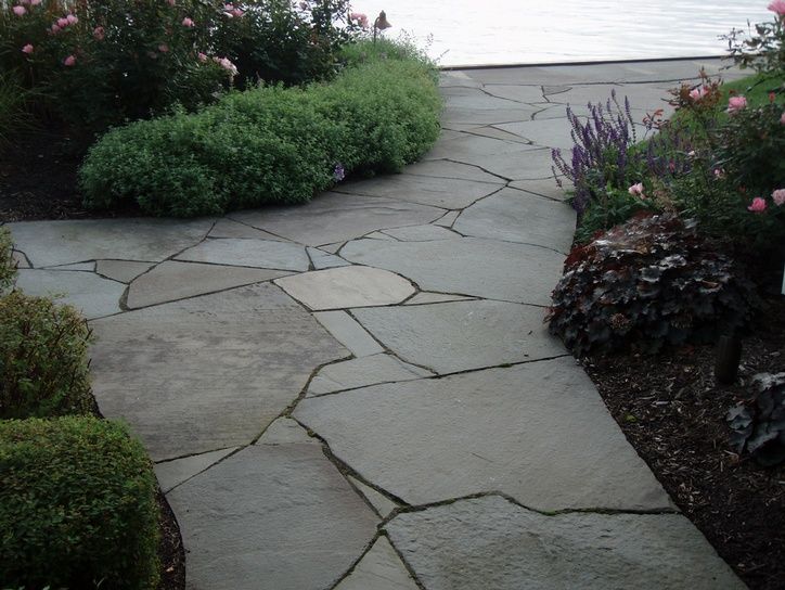 Blue Stone – Stonehenge Hardscapes