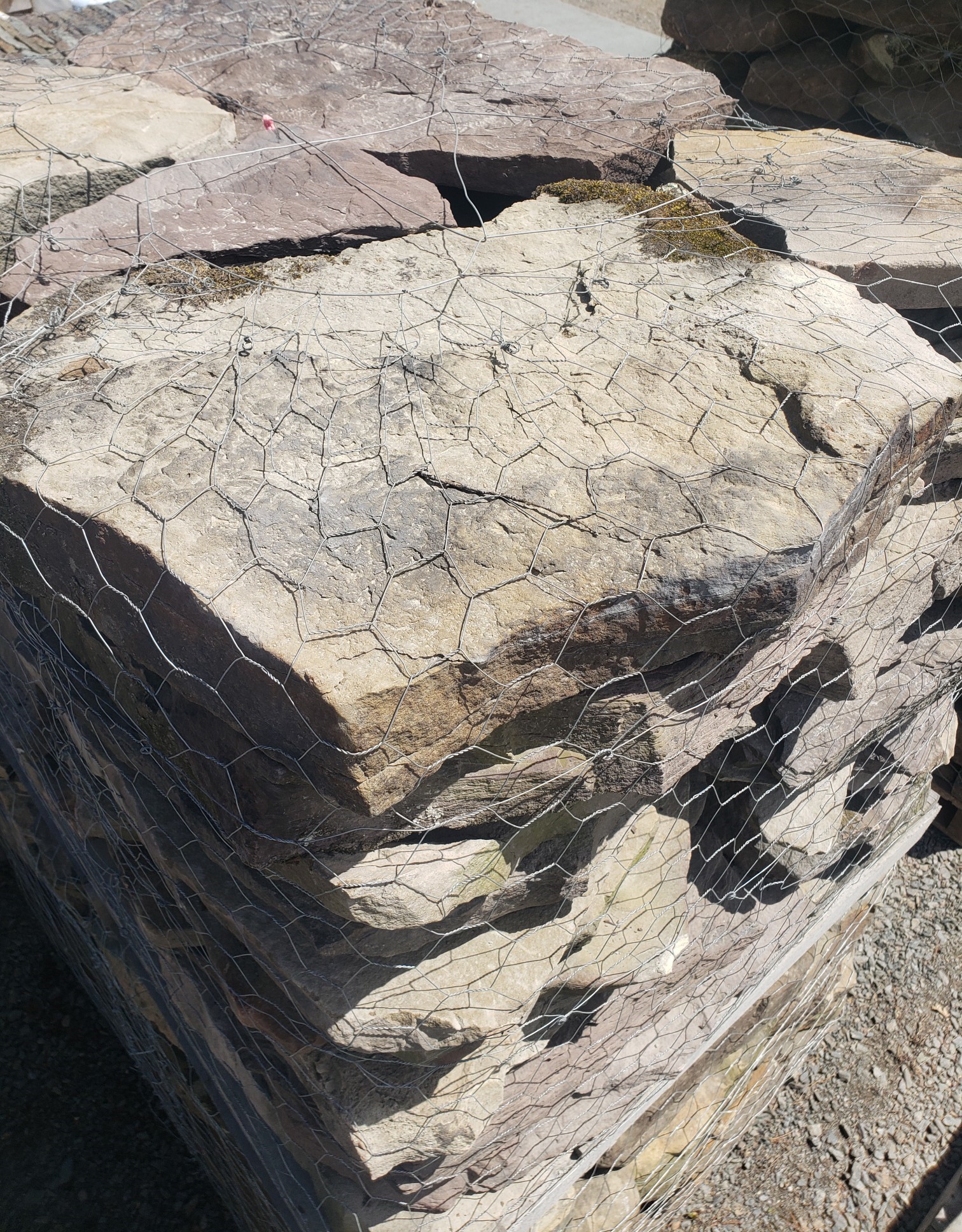 Fieldstone – Stonehenge Hardscapes