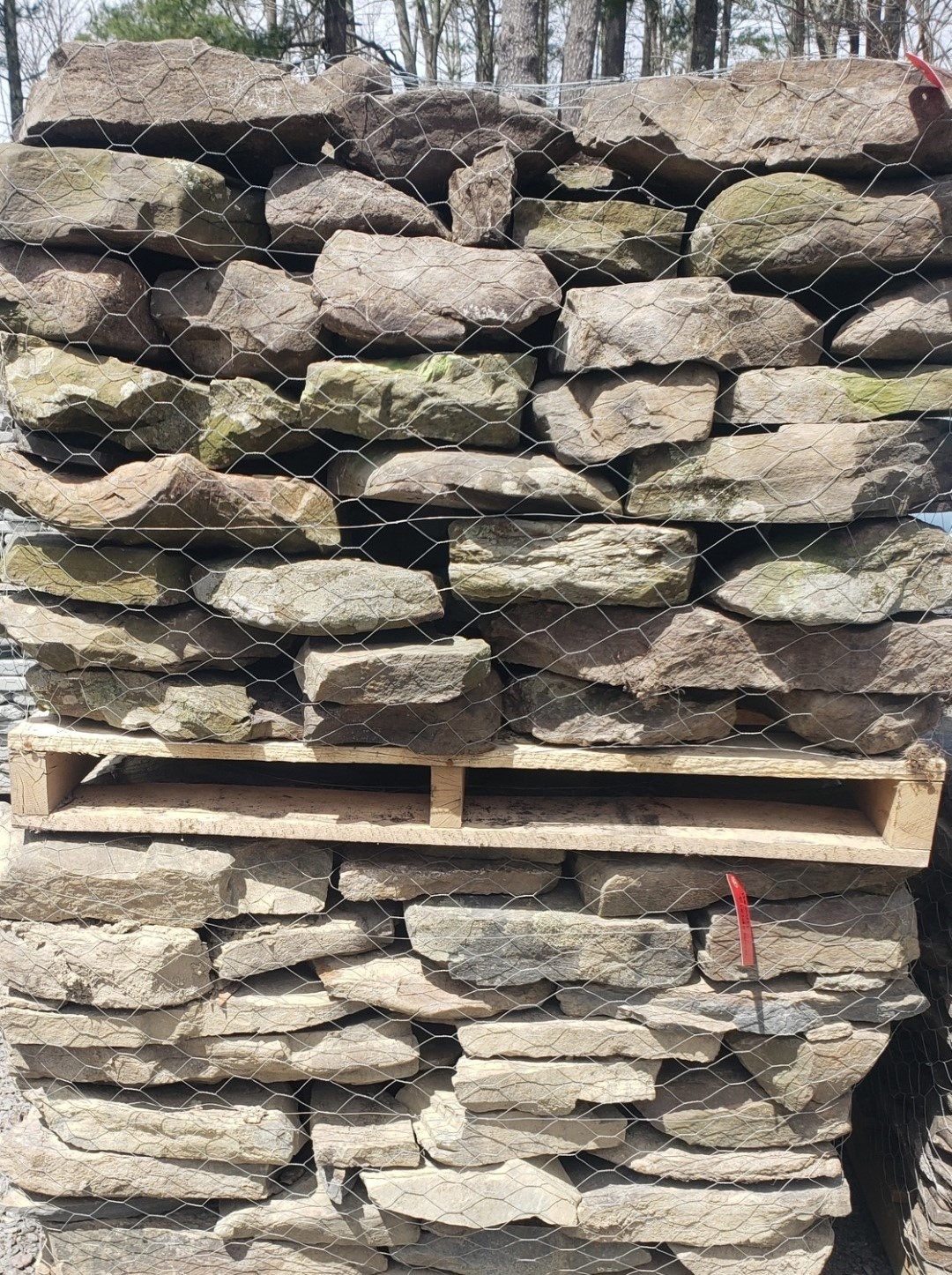 Fieldstone – Stonehenge Hardscapes